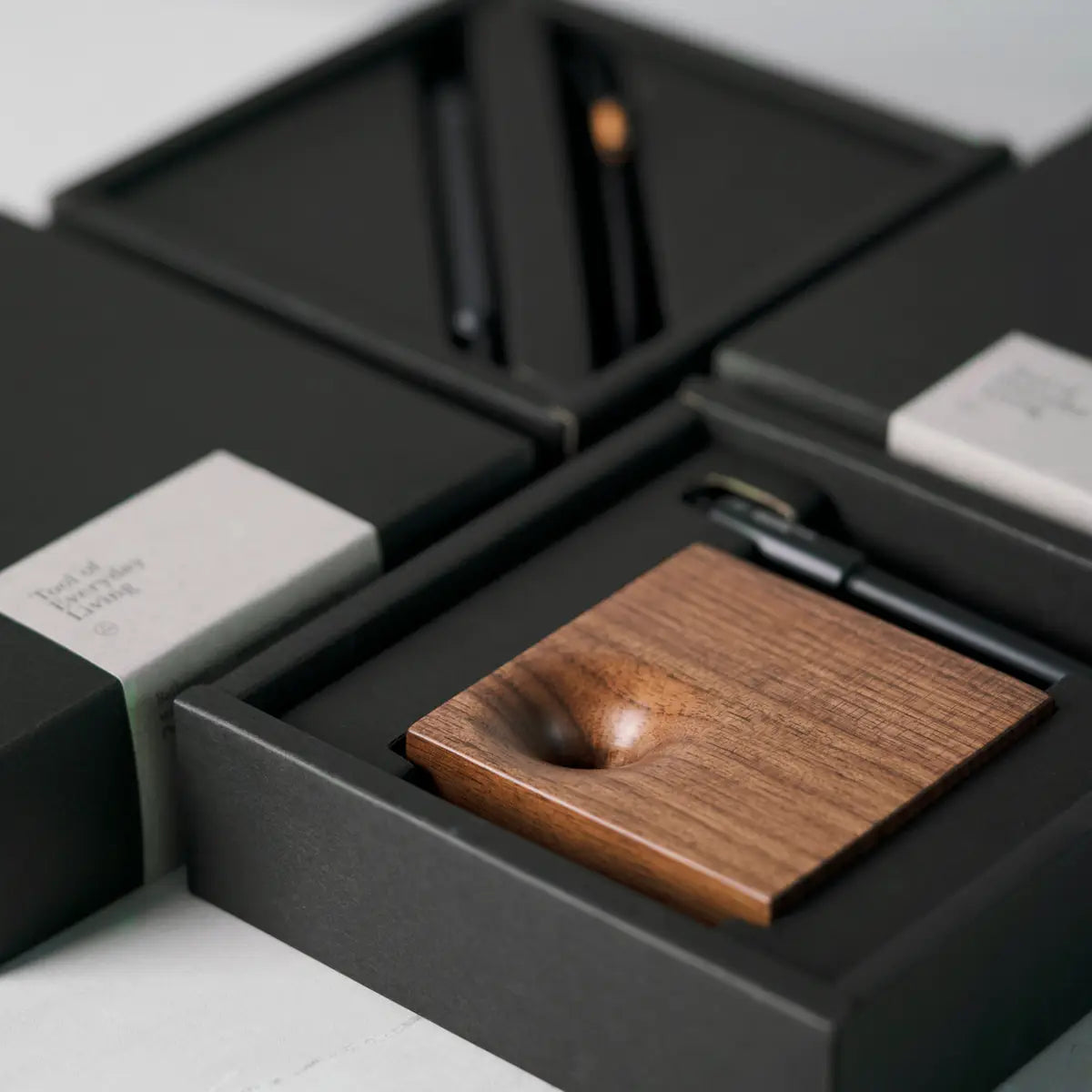 Ballpoint and Walnut Holder – Blankspace